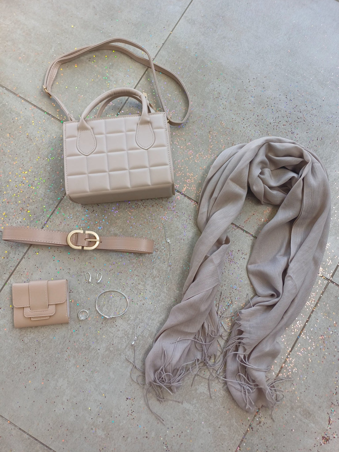 Khaki Monotone Fashion Box – Beauty Blossom